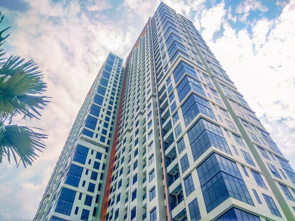 Otel Comfy 1br with City View at Permata Hijau Suites Apartment, Cakarta, foto