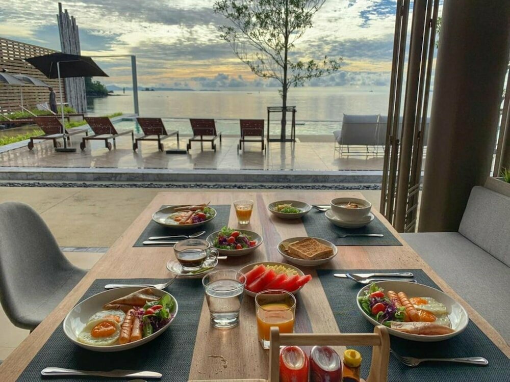 Otel Charcoal Panwa Beach, Phuket Eyaleti, foto