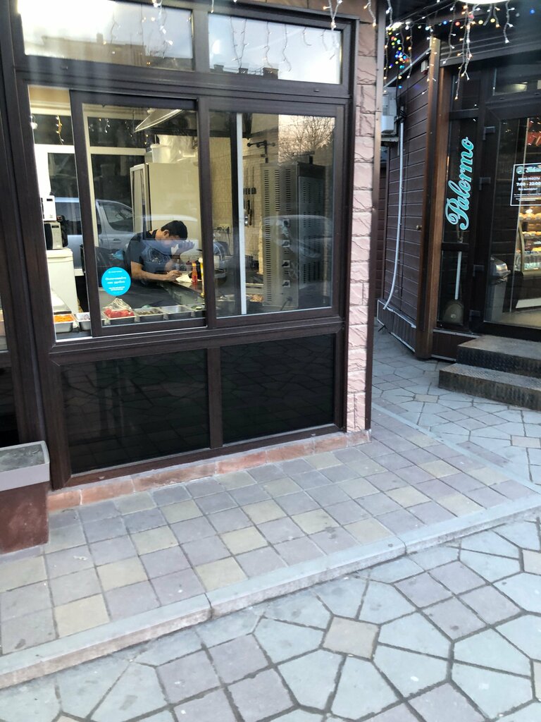 Kafe Золотой телёнок, Novoçerkassk, foto