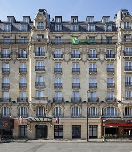 Nh Paris Gare de l Est (Rue du 8 Mai 1945 No:5, 10e Arrondissement, Paris), otel  Paris'ten