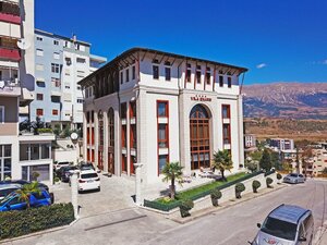 Vila Sharm (Gjirokastër County, Gjirokastër), otel  Ergiri'den