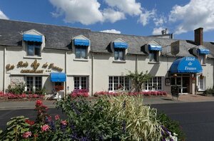 Hotel de France (Centre-Val de Loire, Loir-et-Cher, Arrondissement de Blois, Contres, Rue Pierre Henri Mauger), otel