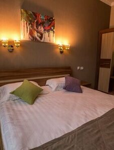Maxx inn (Qabanbaı Batyr dańǵyly No:46Б), otel  Astana'dan
