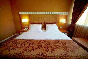 Graaf Hotel (Izzeddin Hеsеnoglu Street No:15A), otel  Bakü'den