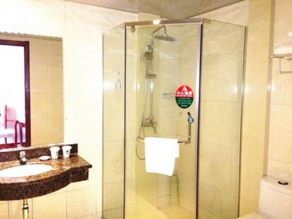 Otel GreenTree Inn Jinan Gaoxin District Suncun New District Express Hotel, Jinan, foto