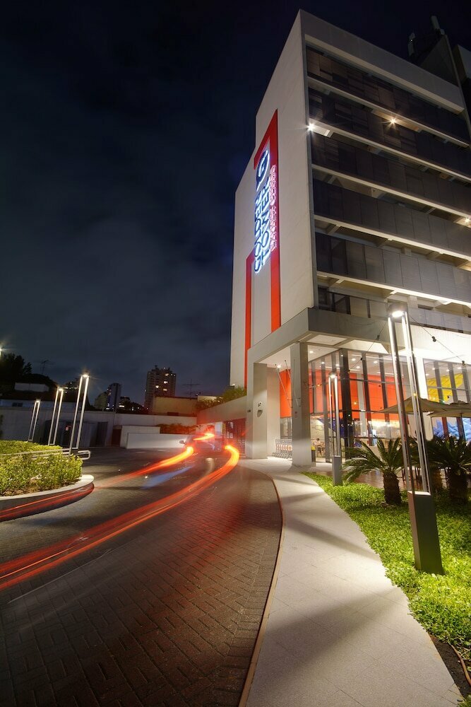 Otel Golden Tower Express Berrini by Fênix, São Paulo, foto
