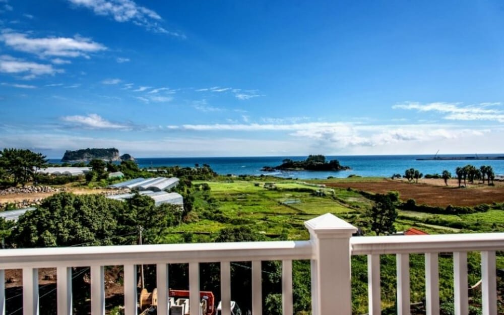 Otel Seogwipo Poonghyang Village Pension, Seogwipo, foto