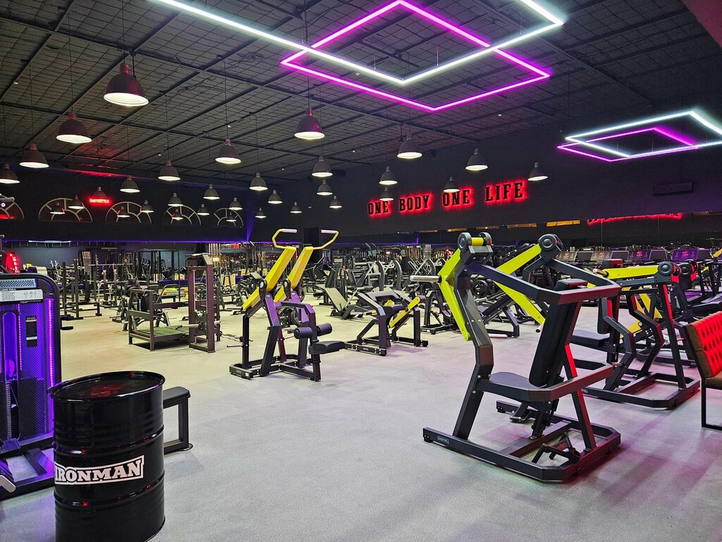 Spor ve jimnastik salonları Ironman, Sevastopol, foto