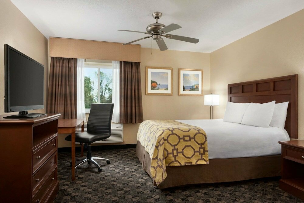 Otel Baymont by Wyndham Mt. Pleasant, Michigan Eyaleti, foto