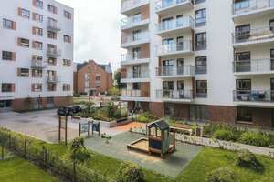 Bright Apartment Gdansk by Renters (Pomeranian Voivodeship, Gdańsk, ulica Powstańców Warszawskich, 23), otel  Gdansk'tan