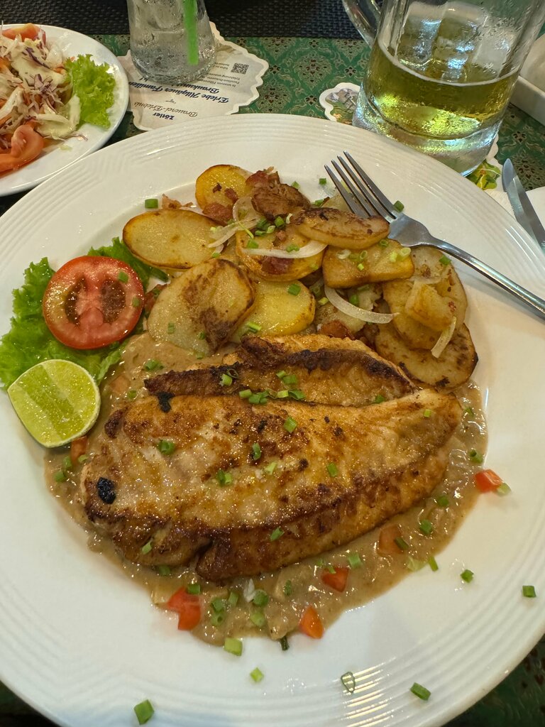 Restoran Helmut's Schlusslicht Restaurant and Bar, Phuket Eyaleti, foto