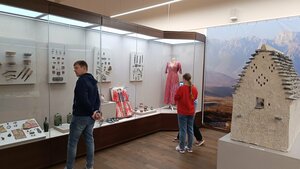 Kuzey Osetya- Alanya Müzesi (Prospekt Mira No:9, Vladikavkaz), müzeler ve sanat galerileri  Vladikavkaz'dan