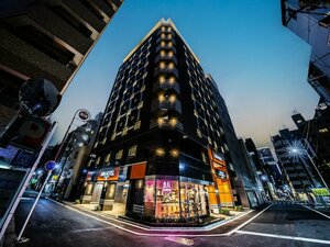 Apa Hotel Hatchobori Ekimae (Tokyo, Marunouchi Line, Tokyo metro station), otel  Tokyo'dan