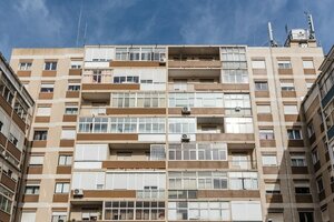 Light-Filled Apartment (Travessa do Giestal No:38), otel  Lizbon'dan
