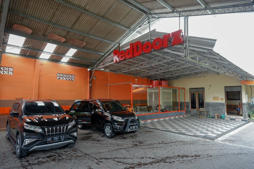 Otel RedDoorz @ Jalan Parangtritis, Dünya, foto