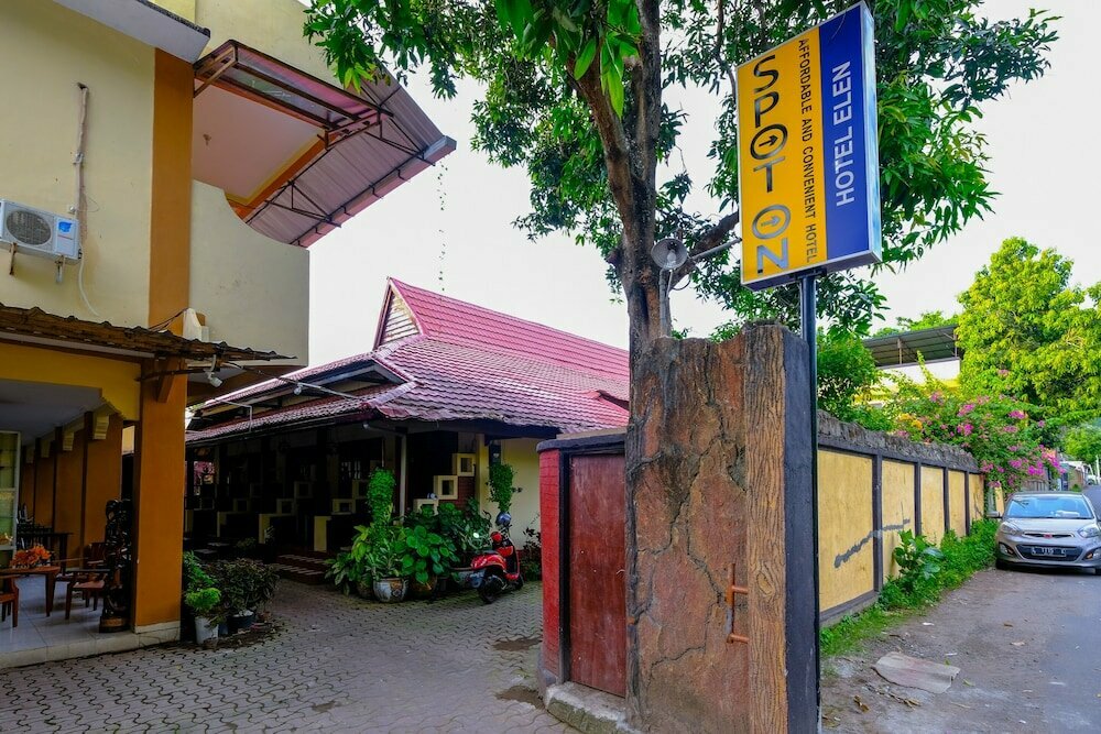 Otel Hotel Elen by Oyo Rooms, , foto