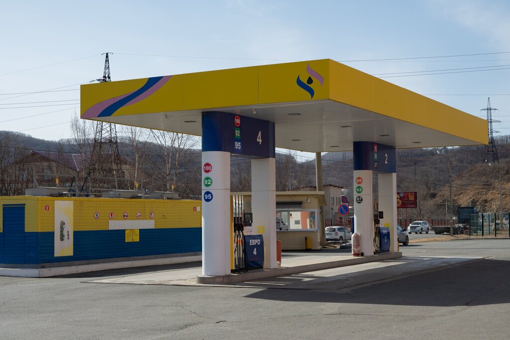 Benzin istasyonu Vladoil, Primoriye, foto