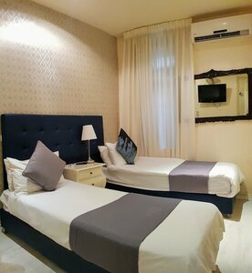 Central Hotel (Ben Yehuda No:38, Tel Aviv), otel  Tel Aviv'den
