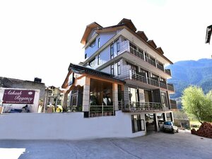 Soulful Sojourns by Oyo Rooms (Kullu-Naggar-Manali Road,Aleo,Manali 175131,Himachal Pradesh,), otel  Himaçhal Pradeş'ten