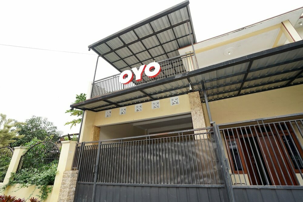 Otel Oyo 302 Karolin Homestay, , foto
