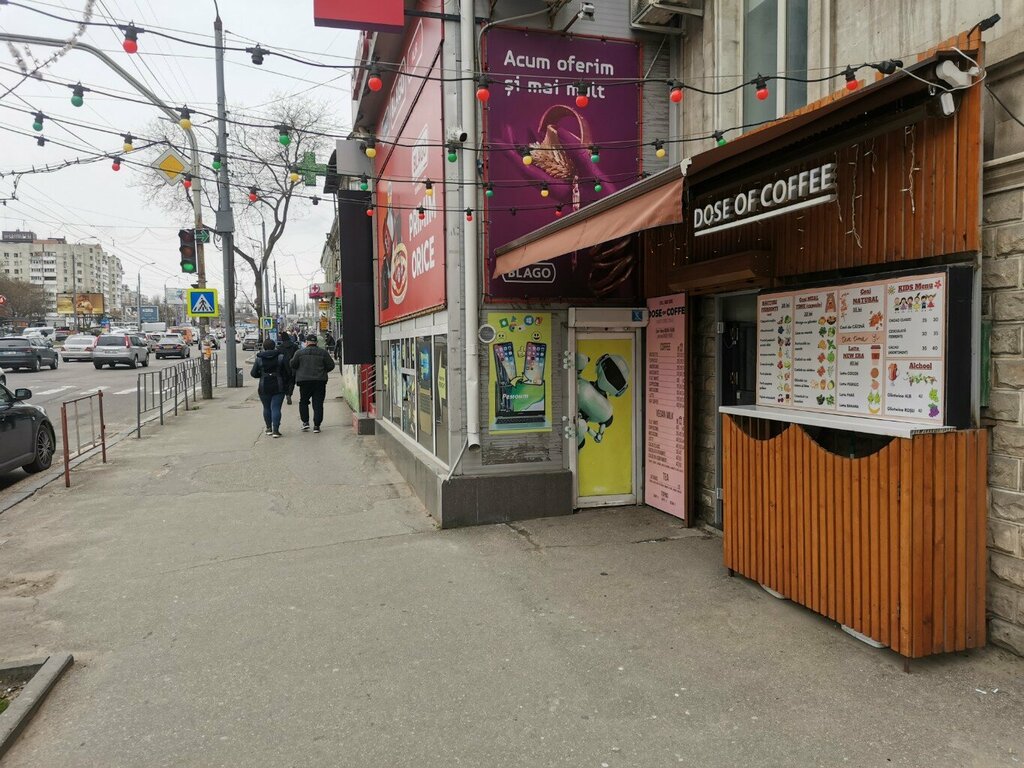 Al götür kahve Dose of Coffee, Kişinev, foto
