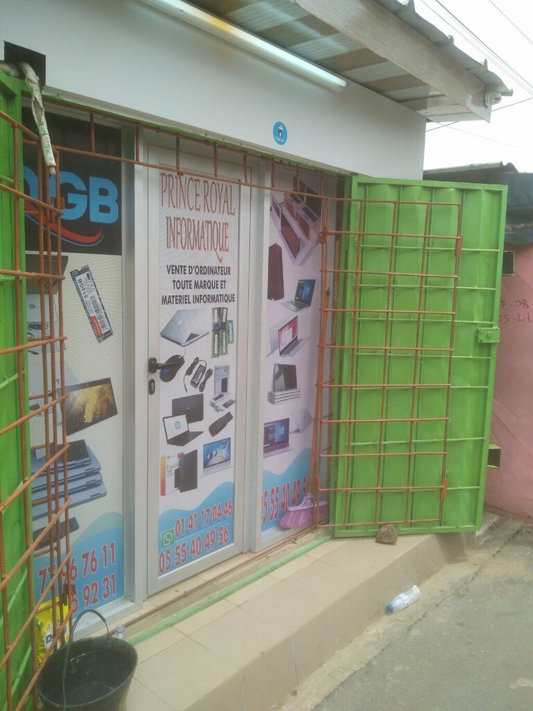 Bilgisayar aksesuarları Prince Royal Informatics, Abican, foto