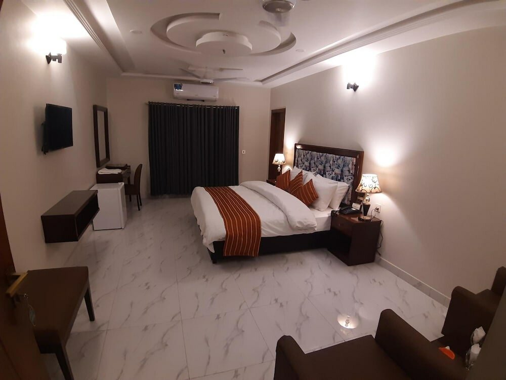 Otel Hotel Executive Lodges, Bahavalpur, foto