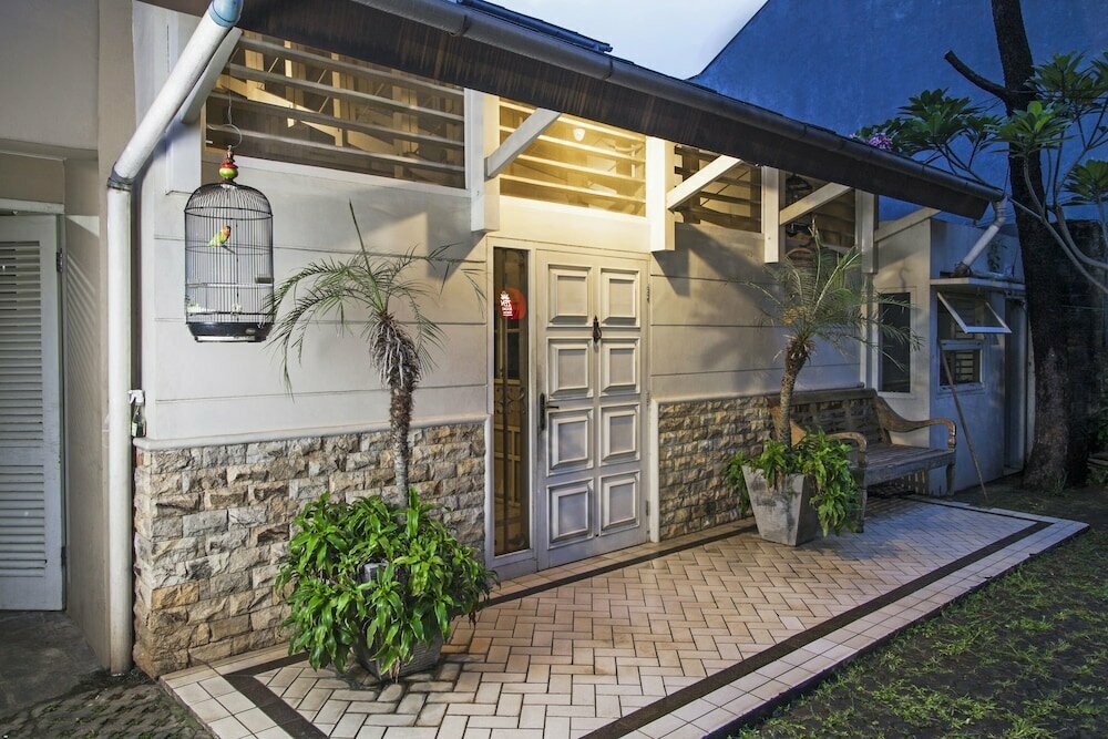 Otel RedDoorz @ Mampang Prapatan, Cakarta, foto