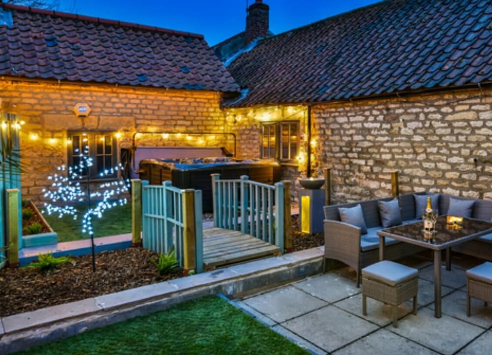 Otel Private Garden Rooftop Terrace With hot tub, , foto