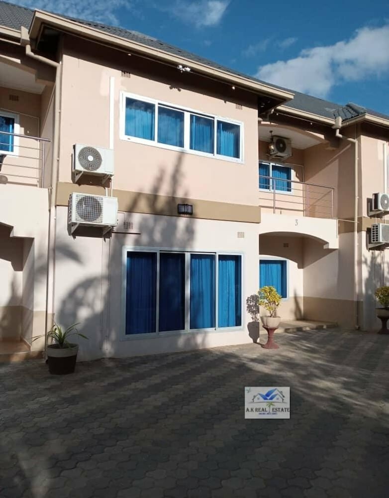 Otel 3 Bedroomed Duplex Apartments in Massmedia, Lusaka, foto