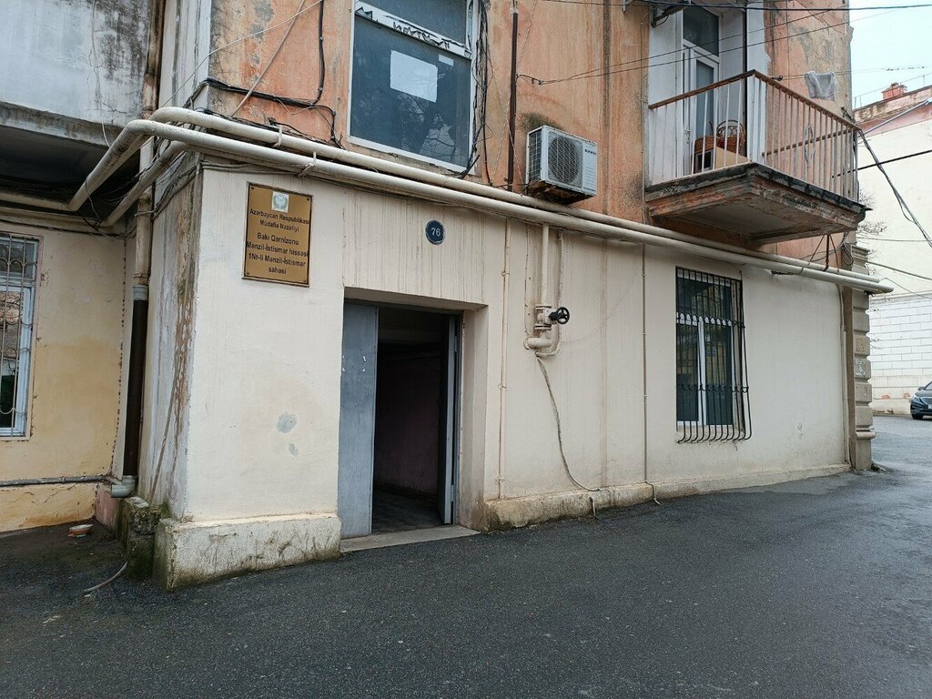 Konut servisleri kuruluşları Bakı Qarnizonu mənzil-İstismar hissəsinin 1-li Mənzil- Istismar Sahəsi, Bakü, foto