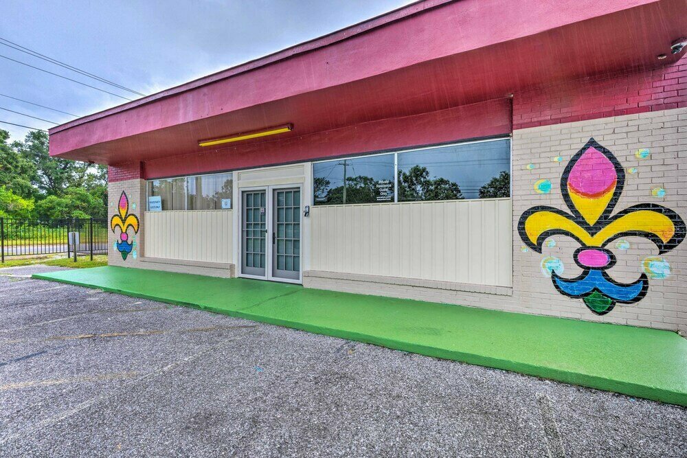 Otel 'the Float Yard' Pensacola Home w Pool Table, Pensakola, foto