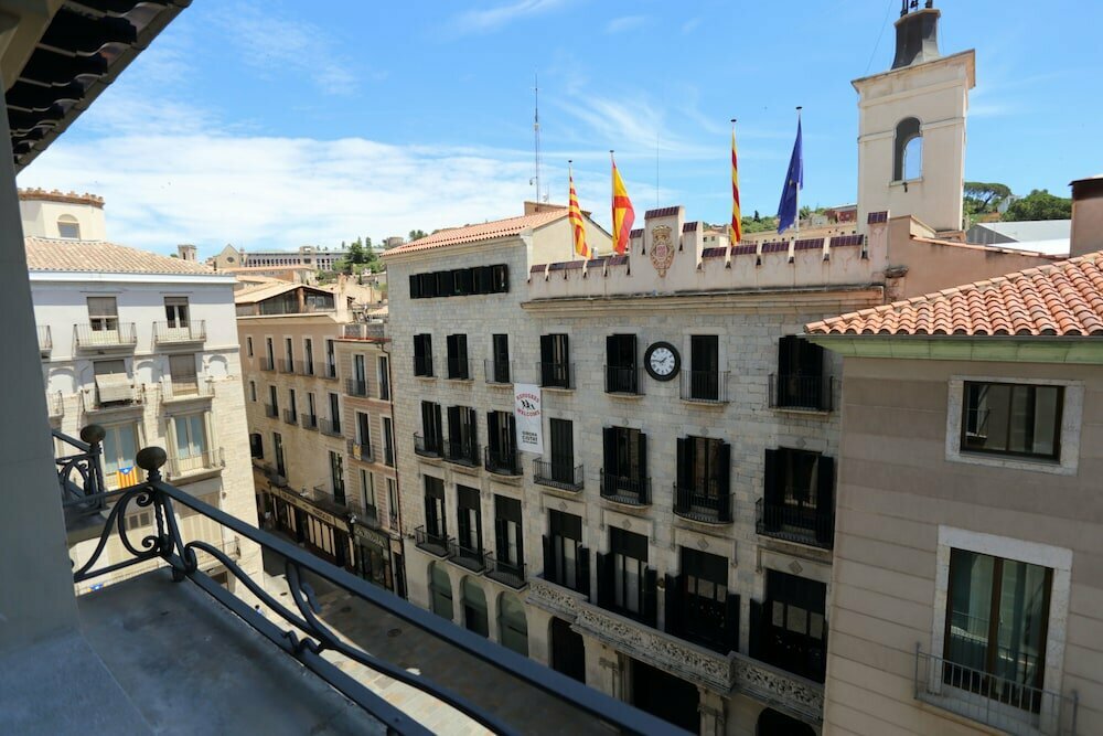 Otel Apartaments Plaça del VI, Girona, foto