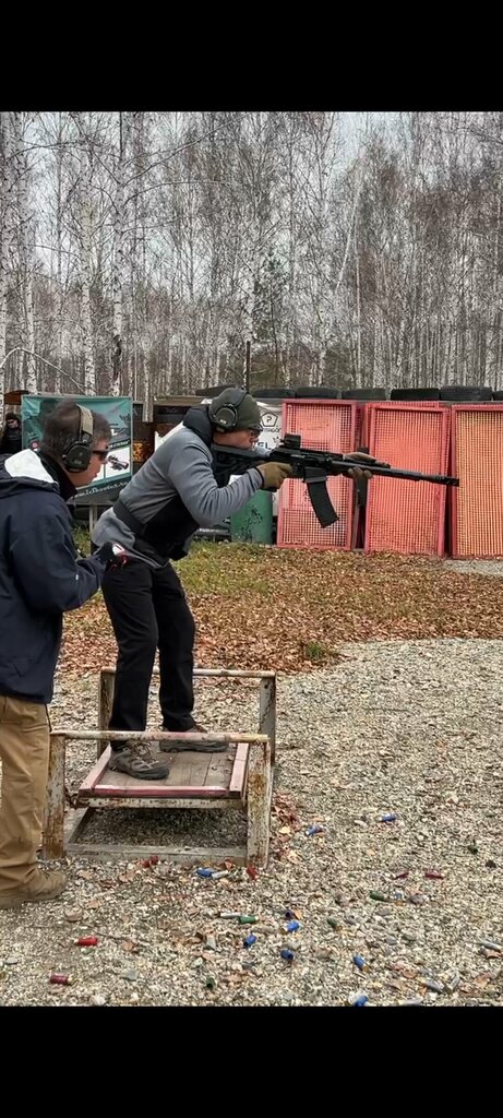 Atıcılık ve okçuluk kulüpleri ve atış alanları Strelkovy klub 3-Gun-Siberia, Novosibirskaya oblastı, foto