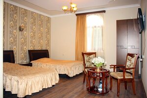 Christy Hotel (Mesrop Mashtots Street No:9, Goris), otel  Goris'ten