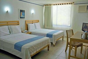 Sotavento Hotel & Yacht Club (Cancun, Boulevard Kukulcan km 4 Lote D.8.3 Calle Pescador), otel  Cancun'dan