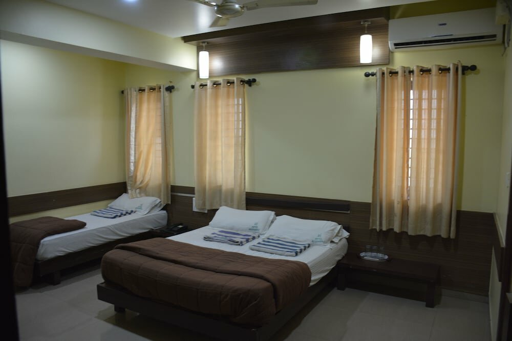 Otel Hotel Megharaj, Bijapur, foto