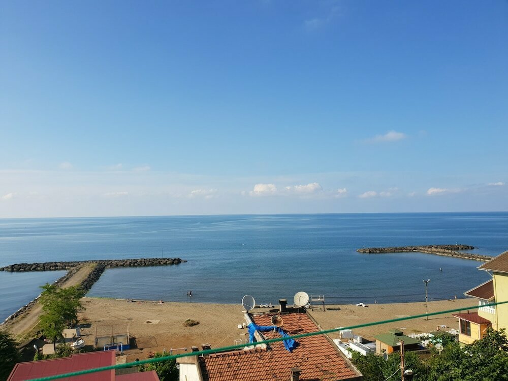Afet ve acil durum toplanma alanı Ortahisar 21 Nolu Toplanma Alanı - Yalıncak İlkokulu, Ortahisar, foto