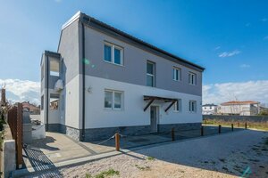 Apartments Pejakovic (Zadar County, Vir), otel  Zadar Bölgesi'nden