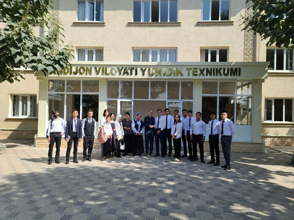 Hukuk büroları Andijon yuridik texnikumi, Andican, foto