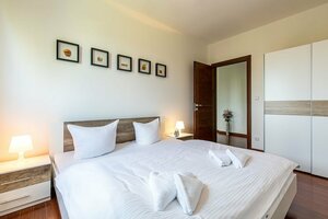 Rezidence Moser Apartments (Karlovarský kraj, Karlovy Vary, Chebská třída), otel  Karlovy Vary'den