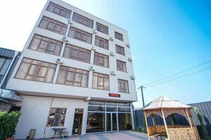 Hotel 725 (Meskheti Street No:2, Batumi), otel  Batum'dan