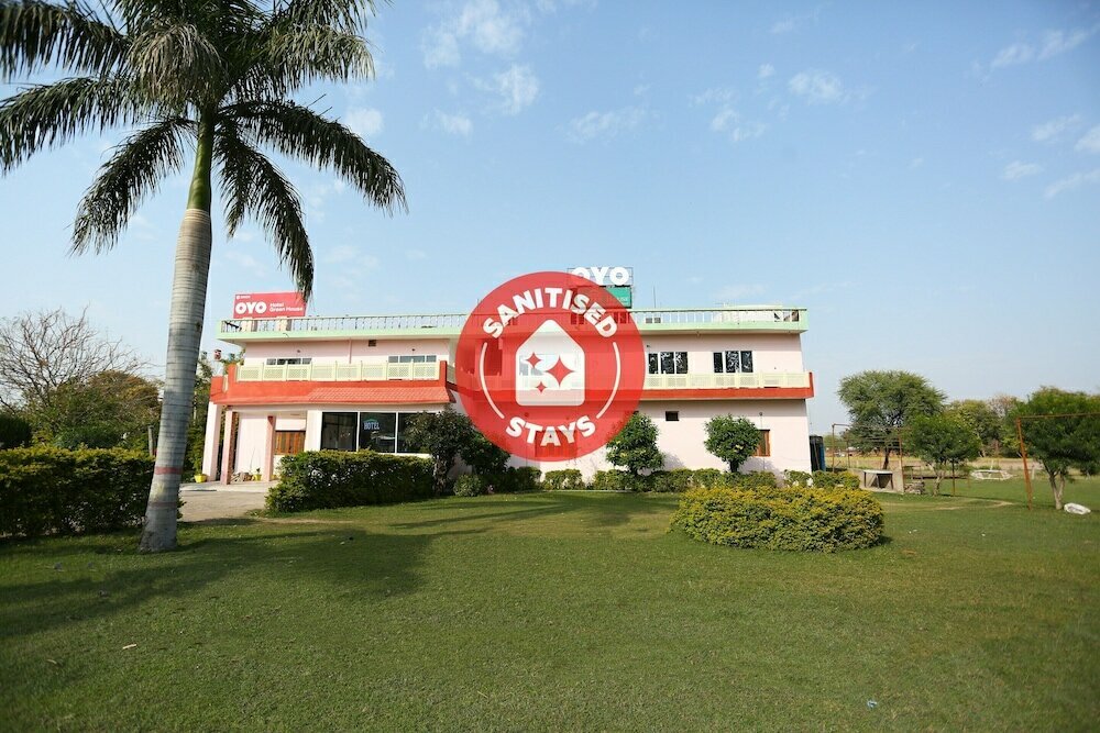 Otel Oyo 29925 Hotel Green House, , foto