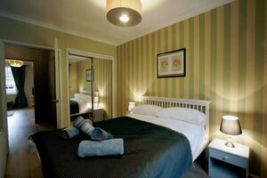 Stylish Castle View Apartment (Scotland, Edinburgh), otel  Edinburgh'tan
