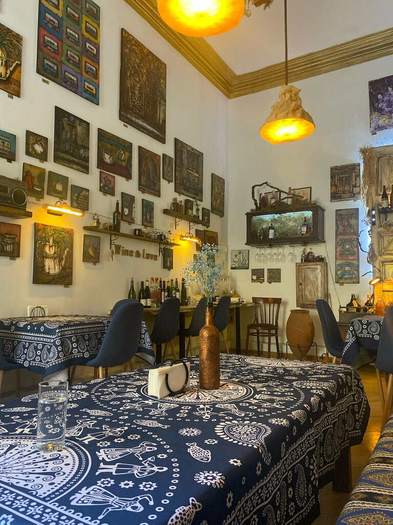 Şarap ve içki toptan satışları Wine and Love, Tiflis, foto