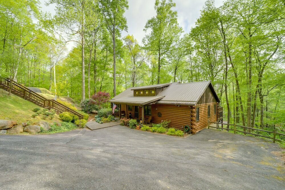 Otel Cozy Maggie Valley Cabin Rental W Private Hot Tub, Kuzey Carolina Eyaleti, foto
