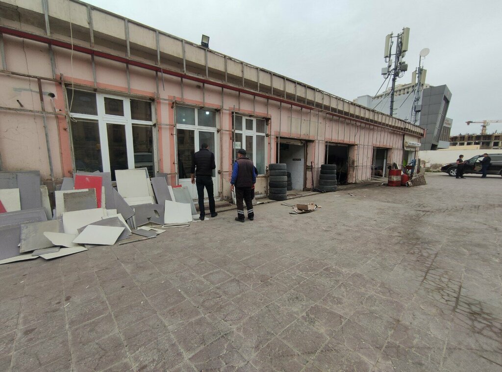 Metal eşya tamircileri Motor Çilingər, Bakü, foto