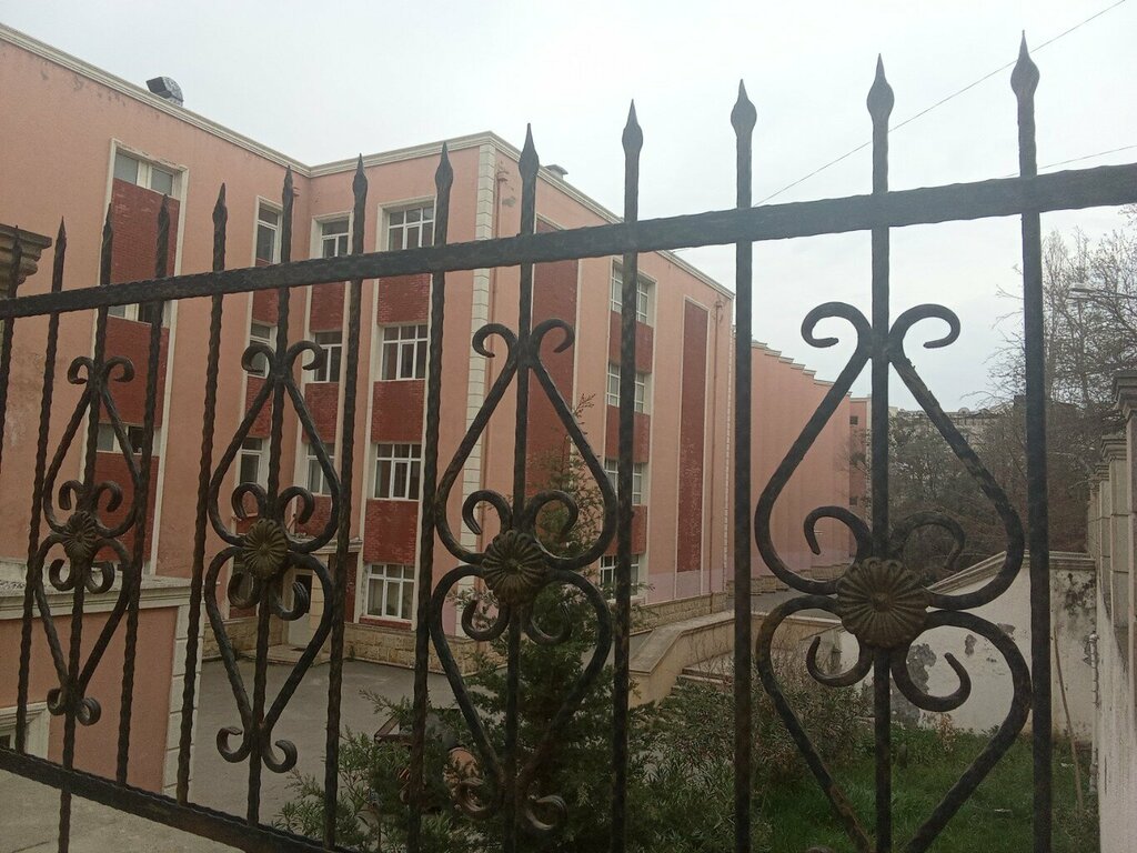 Ortaokul Aliev School № 3, Bakü, foto