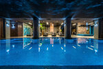 Kravt Nevsky Hotel & SPA (Aleksandra Nevskogo Street No:8А), otel  Saint‑Petersburg'dan