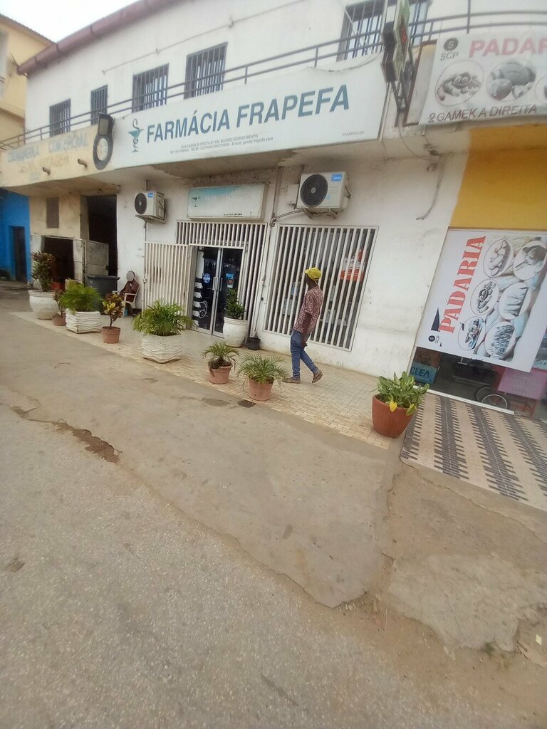 Eczaneler Frapefa, Loanda, foto